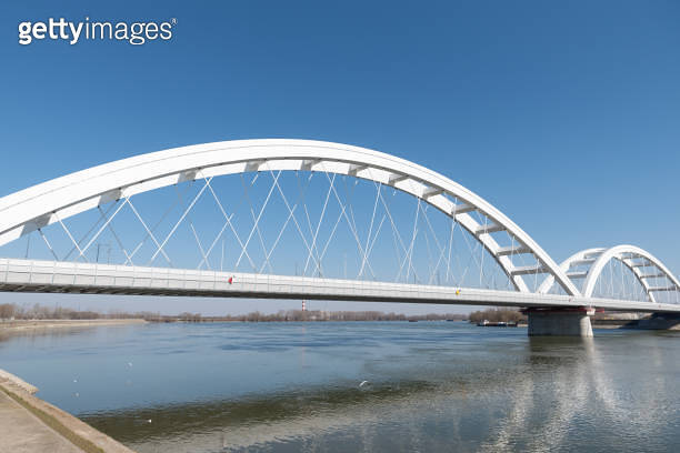 Bridge of Brotherhood and Unity across the Danube River 이미지 (1305819098 ...