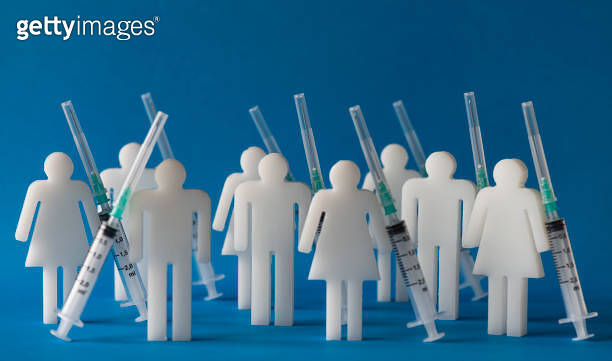Large-scale Population Waiting For Vaccination 이미지 (1318241704) - 게티이미지뱅크
