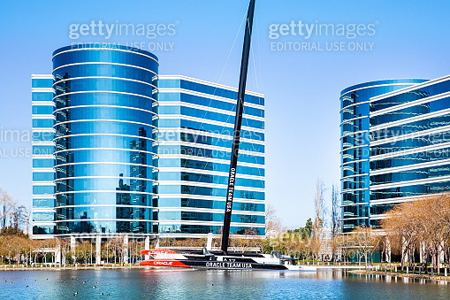 Building of Oracle Corporation office 이미지 (1302342937) - 게티이미지뱅크