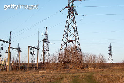 Towers of high-voltage power lines. electrical substation 이미지 ...