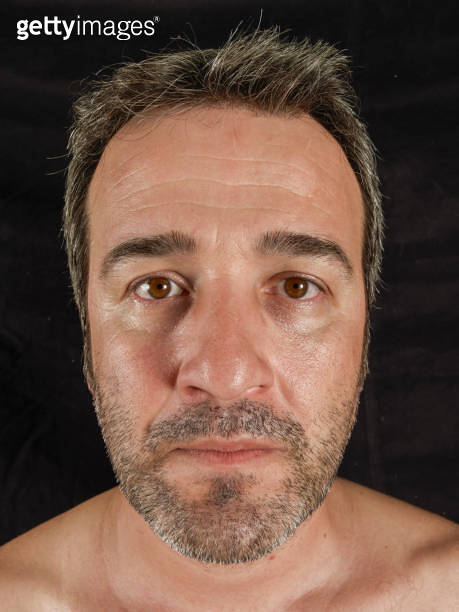 Ugly man 이미지 (1318356362) - 게티이미지뱅크