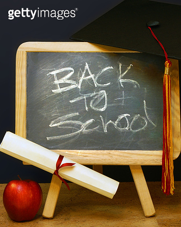 Student Message Board 이미지 (1317526289) - 게티이미지뱅크
