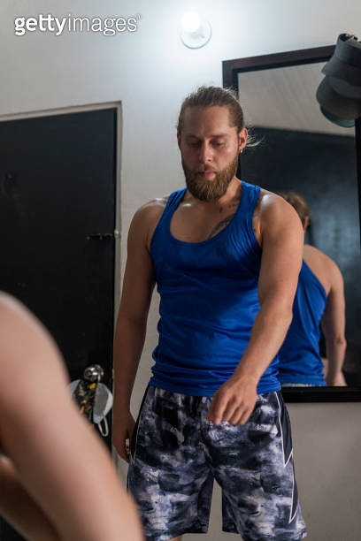 Personalized trainer visits his student at home to guide him in his ...