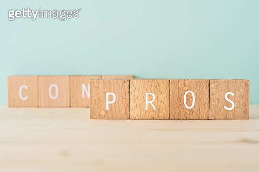 PROS; Wooden blocks with "PROS" text of concept. (1321806627) - 게티이미지뱅크