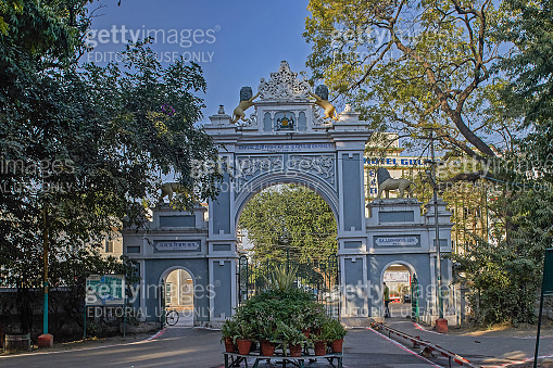 Vintage lion stucco statue on Main Entrance from inside Gulab Bagh 이미지 ...