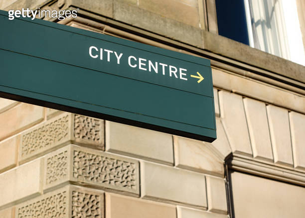 City Centre sign for pedestrians 이미지 (1301635572) - 게티이미지뱅크