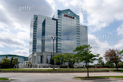Oracle Corporation Canada Inc office building in Mississauga, On ...