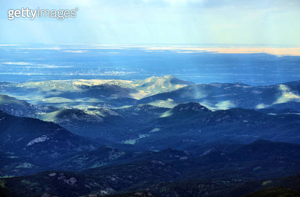Front Range of the Rocky Mountains with Denver and the plains on the ...
