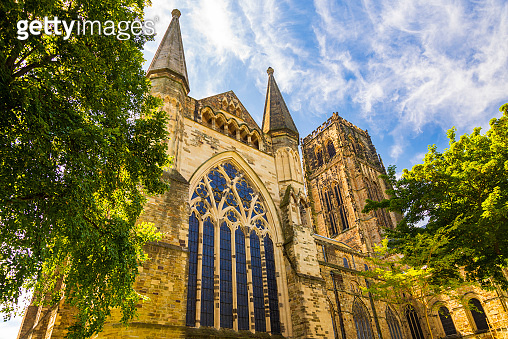 External view of Durham cathedral medieval religious building 이미지 ...