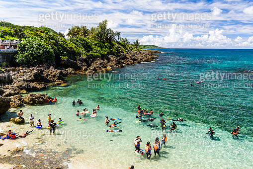 The coastal scenery of Wanlitong in Kenting National Park, Pingtung ...