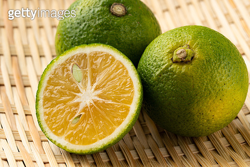Kabosu is a type of citrus fruit and it's similar to a lemon 이미지 ...