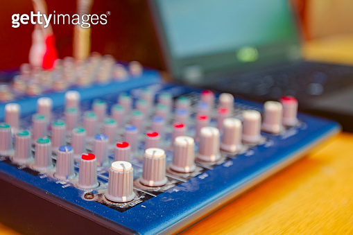 Professional audio sound mixer console, board panel 이미지 (1310735023 ...