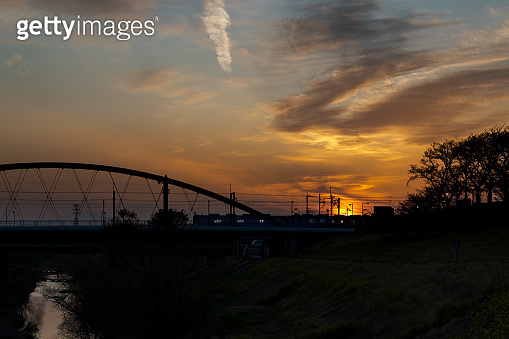 Sunset seen from the bank, Nagareyama City, Chiba Prefecture, Japan 이미지 ...