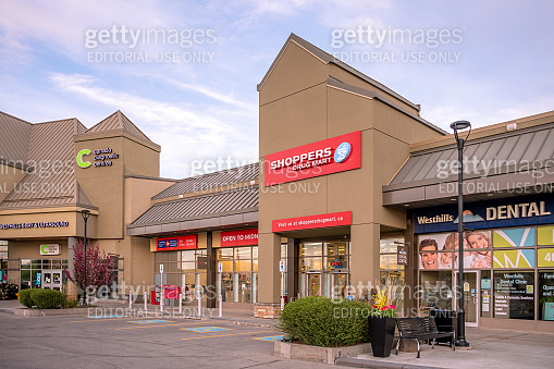 Shoppers Drug Mart, Calgary (1321150207) - 게티이미지뱅크