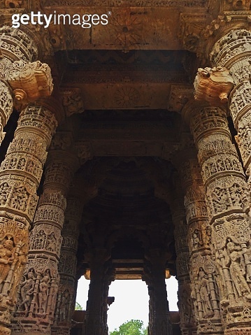 interior of sun temple modhera gujarat 이미지 (1346885882) - 게티이미지뱅크