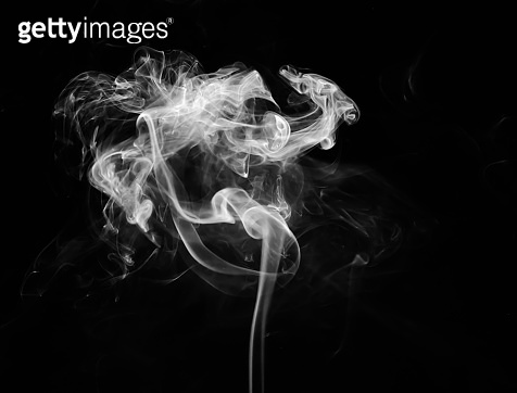 abstract fragment movement of white smoke on black background. 이미지 ...