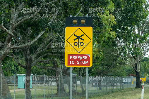 Highway Road Signs 이미지 (1355190719) - 게티이미지뱅크