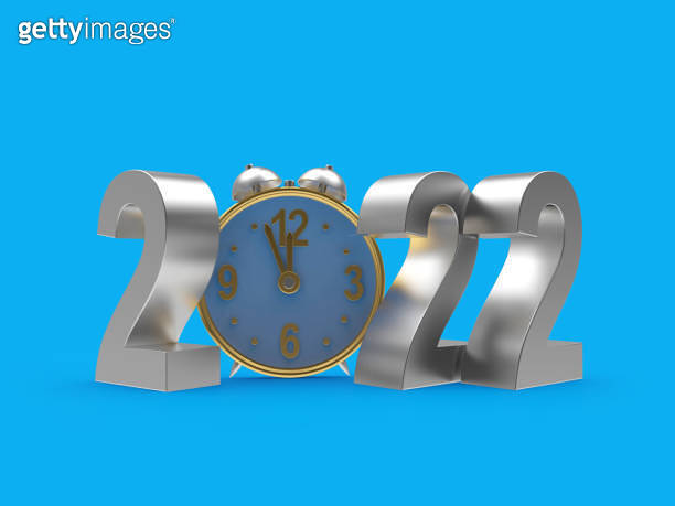Number 2022 with an alarm clock on blue 이미지 (1346307487) - 게티이미지뱅크