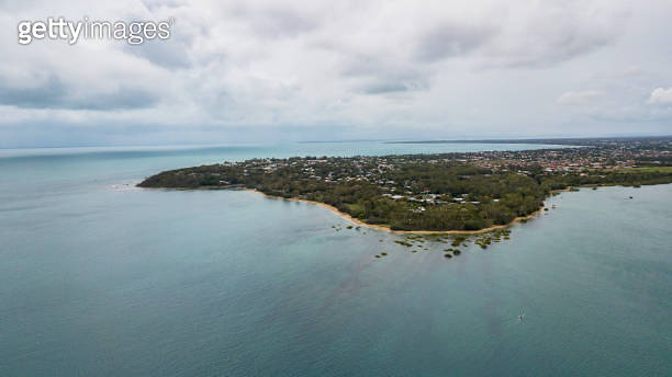 Aerial view of Point Vernon in Hervey Bay 이미지 (1294328524) - 게티이미지뱅크