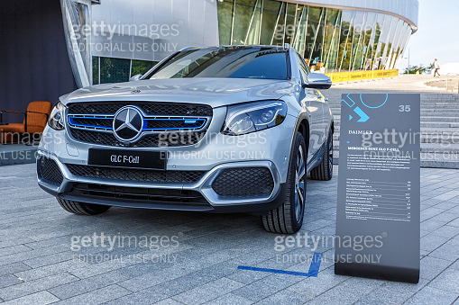 Mercedes-Benz fuel cell car GLC F-Cell Daimler Mercedes Benz eco green ...