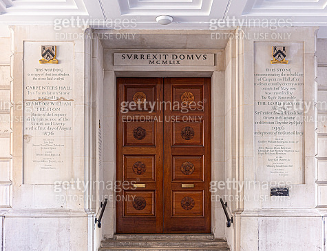 Entrance to the historical Carpenters Hall, Throgmorton Avenue in ...