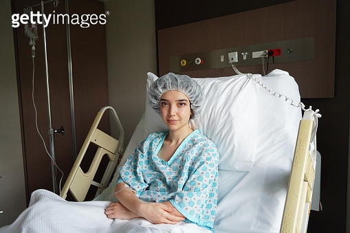 Confident sick woman pose 이미지 (1332377205) - 게티이미지뱅크