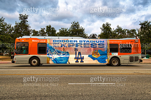 Los Angeles Metro operated Dodger Stadium Express Bus between Los ...