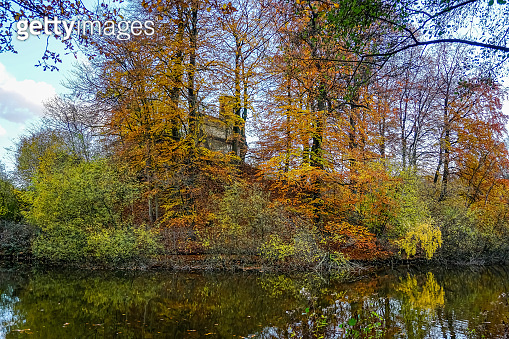 A lake in good weather in autumn. The name is "Bagno". 이미지 (1347541192 ...