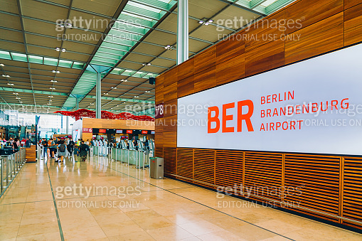 inside Berlin BER Airport Terminal 1 in Germany 이미지 (1339875509) - 게티이미지뱅크