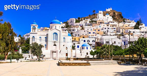 Beautiful islands of Greece - Ios , Cyclades. Whitewashed traditional ...