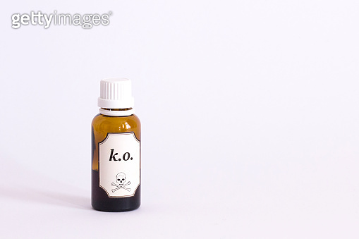 knockout drops 이미지 (1337183632) - 게티이미지뱅크
