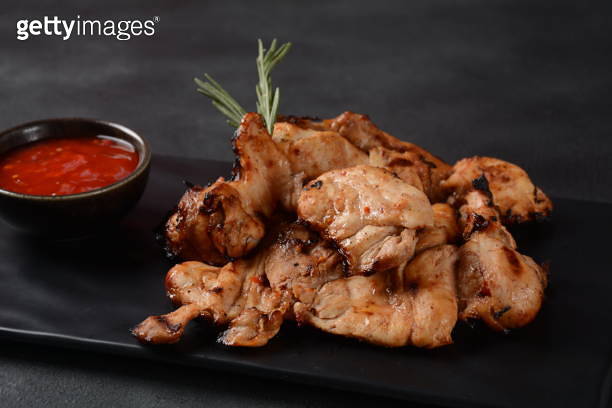 Grilled Marinated boneless skinless chicken thighs((Pargiot ...
