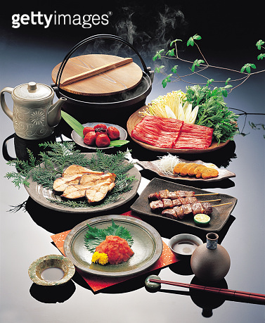 Assortment of high-class Japanese food 이미지 (1299229344) - 게티이미지뱅크