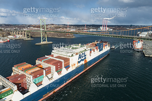 ACL Atlantic Sky Container Ship (1307594231) - 게티이미지뱅크