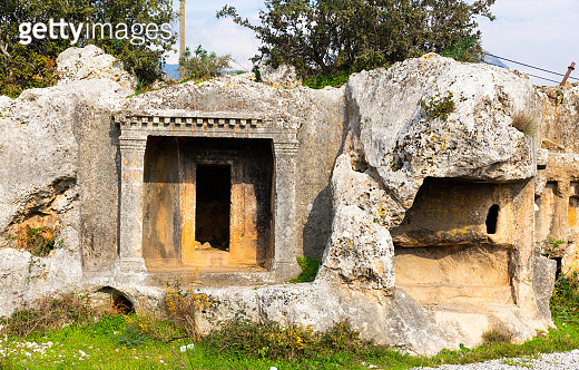 Remains of stone cut tombs in ancient Araxa, Turkey (1304776517) - 게티이미지뱅크