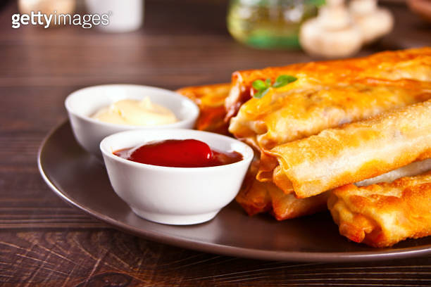 Sigara burek turkish crispy fried pastry rolls filo phyllo dough 이미지 ...