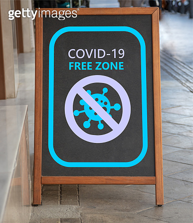 Covid free zone sign. COVID-19 free zone text on a cafe menu board 이미지 ...