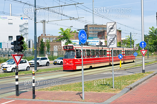 Public transport HTM tram, Delft, The Netherlands 이미지 (1326812710) - 게티 ...