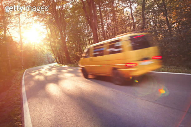 Car driving fast making a sharp turn on a curvy road 이미지 (1319863057 ...