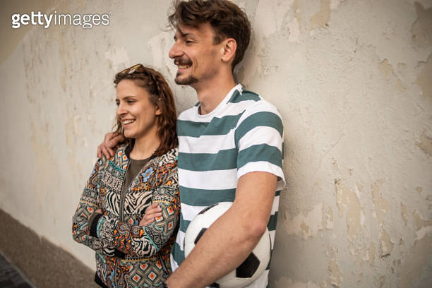 We lead an urban lifestyle, we love fun 이미지 (1398261562) - 게티이미지뱅크