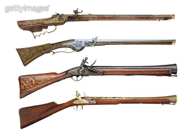 Old ancient 17th and 18th century rifle firearms isolated 이미지 ...