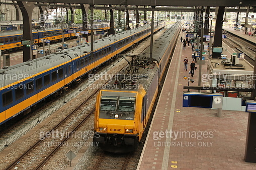 Traxx locomotive for the Intercity Direct as high-speed train between ...