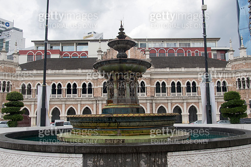 Queen Victoria Fountain at Merdeka Square, Kuala Lumper 이미지 (1404159598 ...