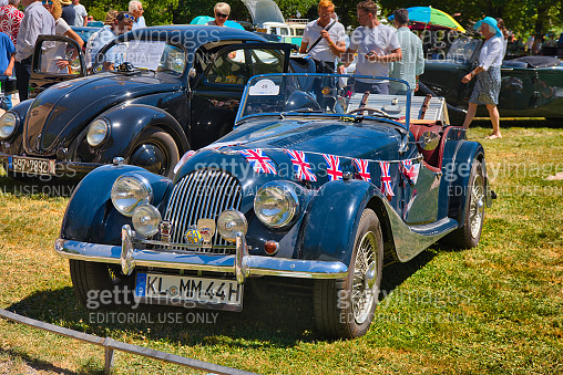 blue Morgan Plus 8 1968 cabrio roadster 이미지 (1441013359) - 게티이미지뱅크