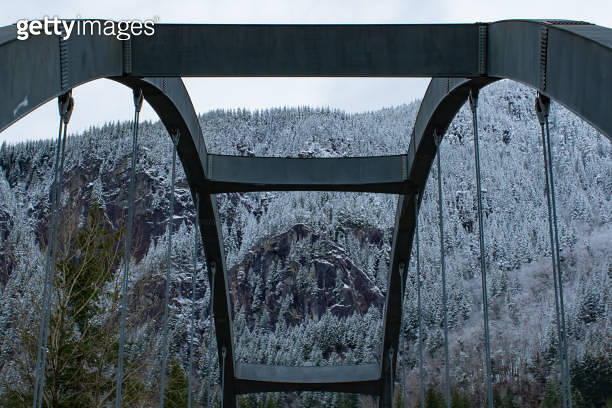 View of Bridge Across Skykomish River In Index Washington 이미지 ...