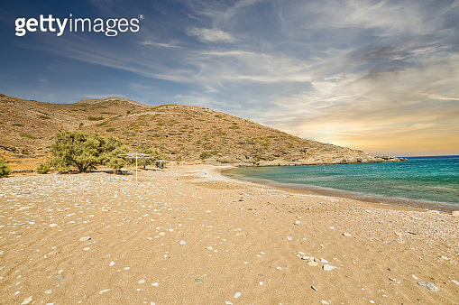 Agios Georgios beach in Skinos island, Greece (1404427584) - 게티이미지뱅크