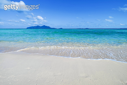 Beautiful landscapes view at Sibuan Island, Semporna Sabah, Malaysia ...