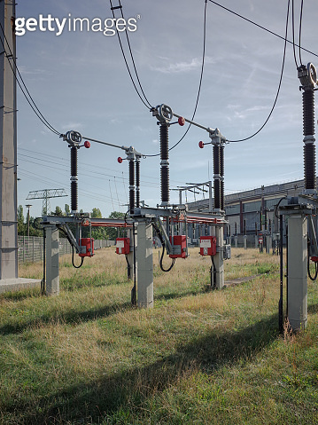 Electrical substation transforming voltage from high to low 이미지 ...