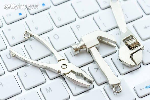 Computer hardware service and maintenance concept : Crest hammer, an ...