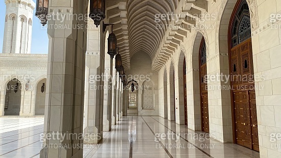 External porches of the patio of Sultan Qaboos Grand Mosque in Muscat ...